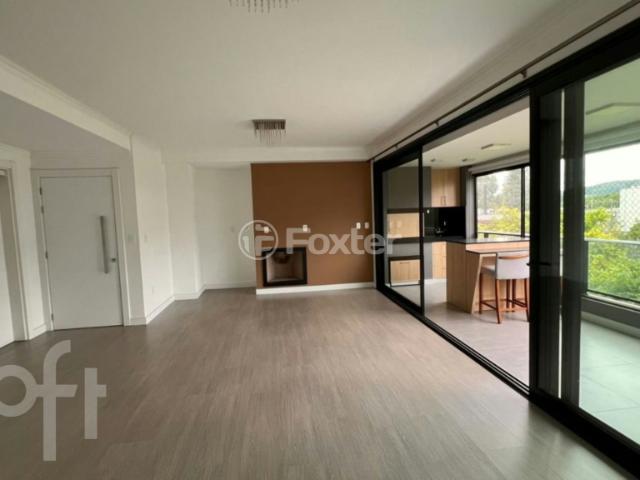 Apartamento com 3 dormitórios em Porto Alegre