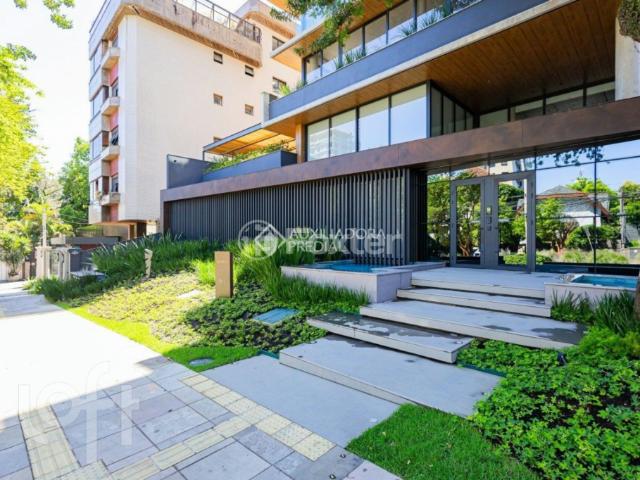 Apartamento com 3 dormitórios em Porto Alegre