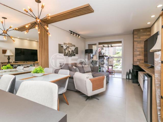 Apartamento com 3 dormitórios em Porto Alegre