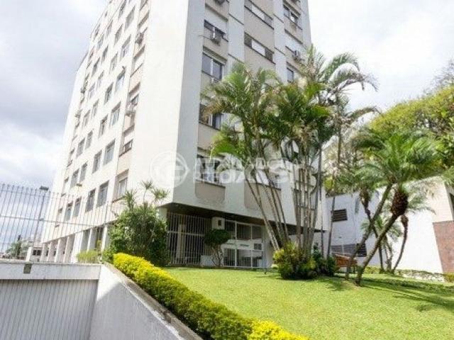 Apartamento com 3 dormitórios em Porto Alegre