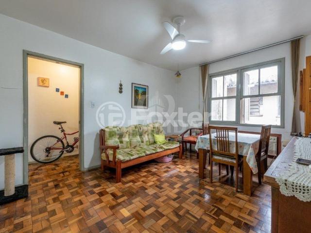 Apartamento com 3 dormitórios em Porto Alegre