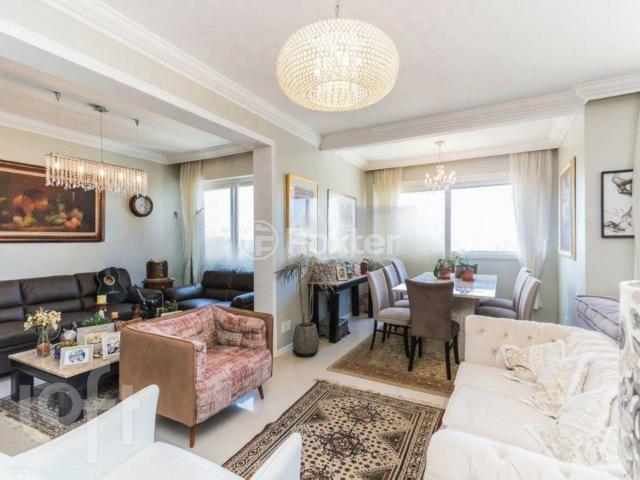Apartamento com 3 dormitórios em Porto Alegre