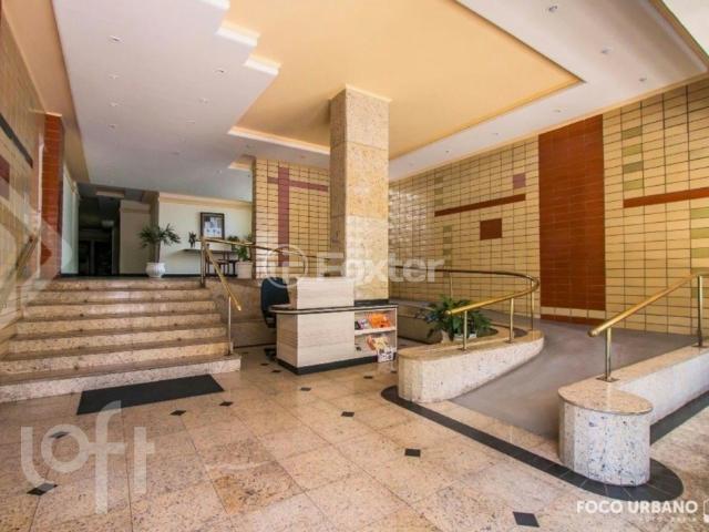 Apartamento com 3 dormitórios em Porto Alegre