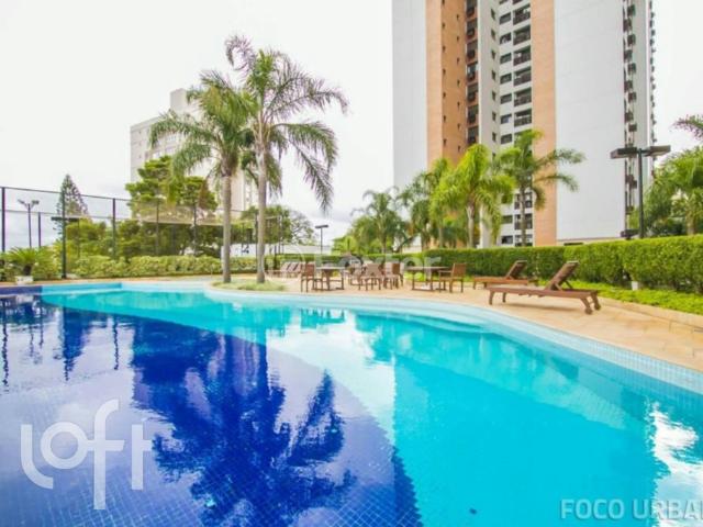 Apartamento com 3 dormitórios em Porto Alegre
