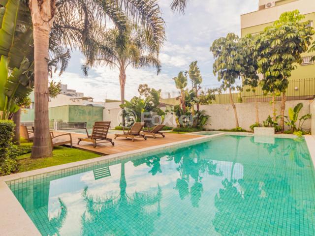 Apartamento com 3 dormitórios em Porto Alegre