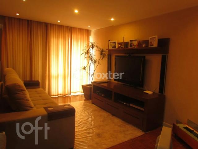 Apartamento com 3 dormitórios em Porto Alegre