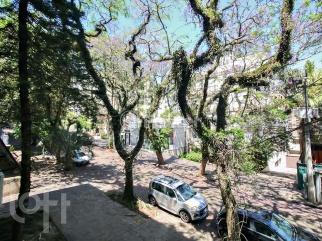 Apartamento com 3 dormitórios em Porto Alegre