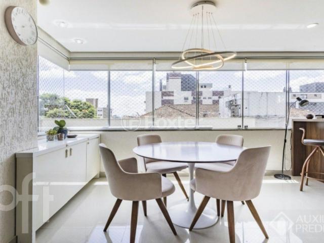 Apartamento com 3 dormitórios em Porto Alegre