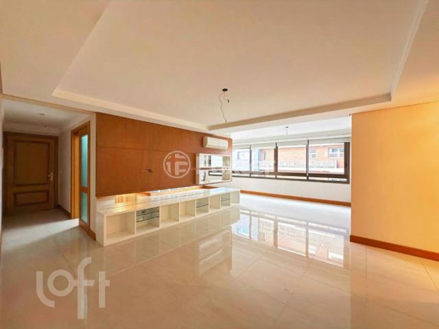 Apartamento com 3 dormitórios em Porto Alegre