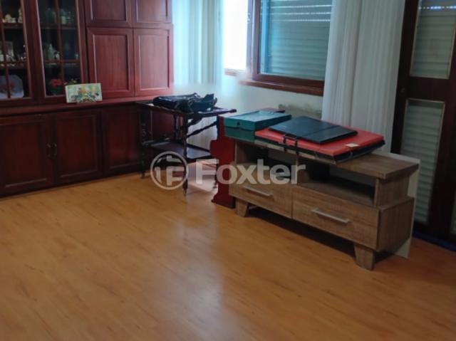 Apartamento com 3 dormitórios em Porto Alegre