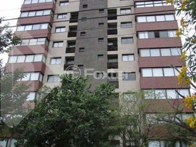 Apartamento com 3 dormitórios em Porto Alegre