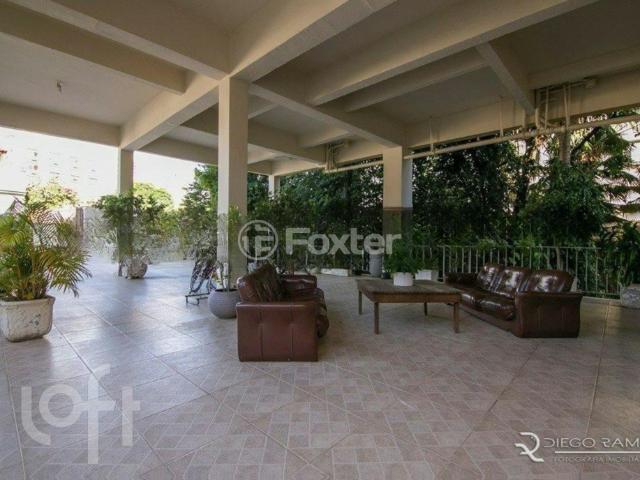 Apartamento com 3 dormitórios em Porto Alegre