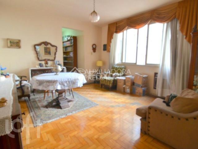 Apartamento com 3 dormitórios em Porto Alegre