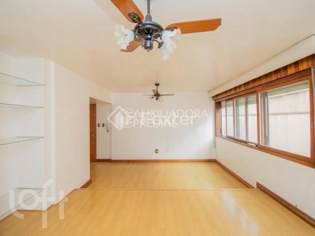 Apartamento com 3 dormitórios em Porto Alegre