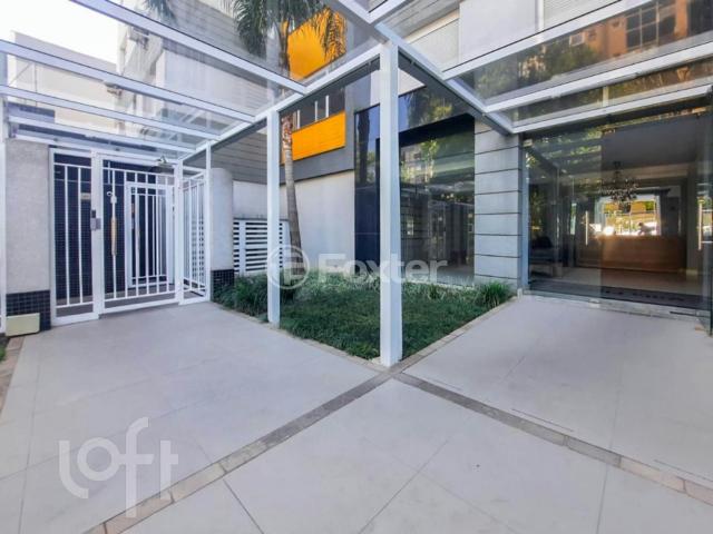 Apartamento com 3 dormitórios em Porto Alegre
