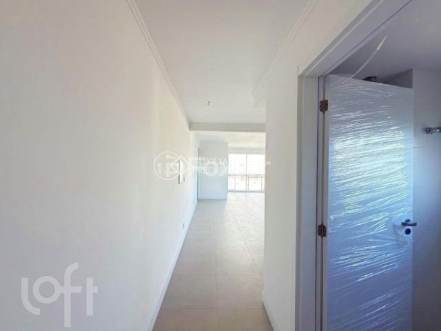 Apartamento com 3 dormitórios em Porto Alegre