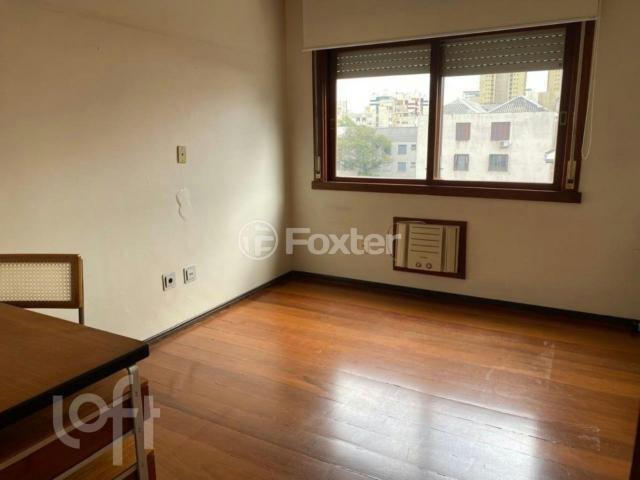 Apartamento com 3 dormitórios em Porto Alegre