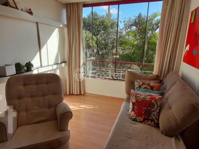 Apartamento com 3 dormitórios em Porto Alegre