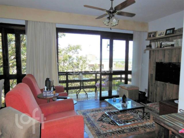 Apartamento com 3 dormitórios em Porto Alegre