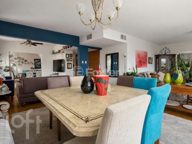 Apartamento com 3 dormitórios em Porto Alegre