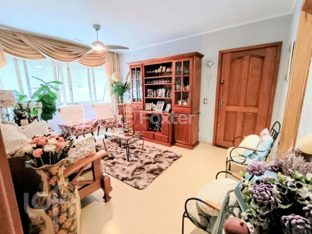 Apartamento com 3 dormitórios em Porto Alegre