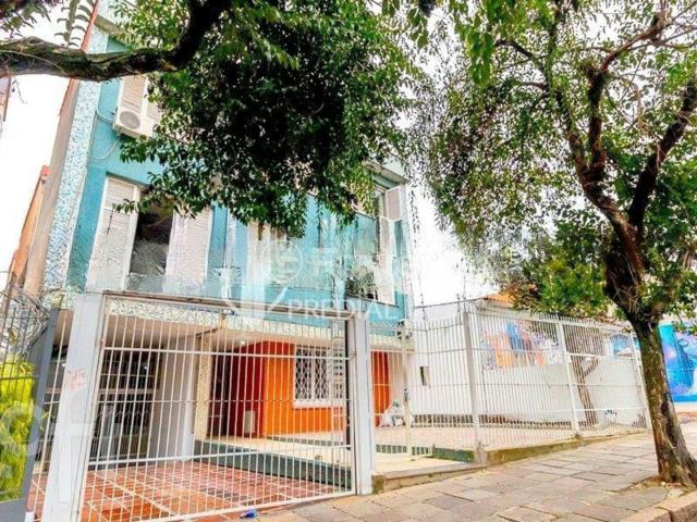 Apartamento com 3 dormitórios em Porto Alegre