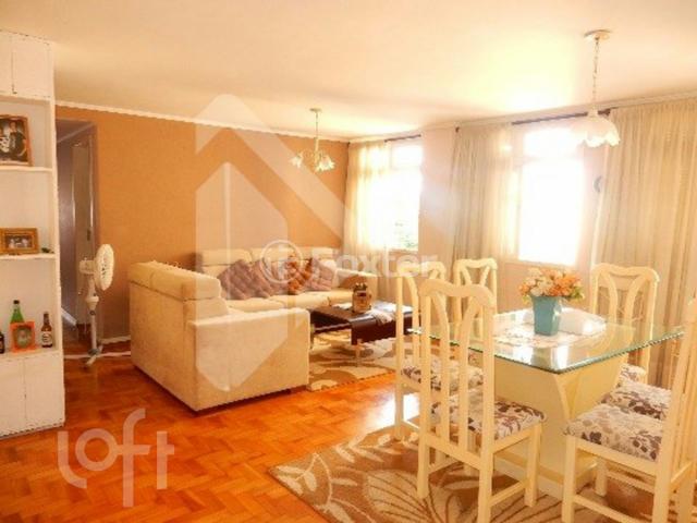 Apartamento com 3 dormitórios em Porto Alegre