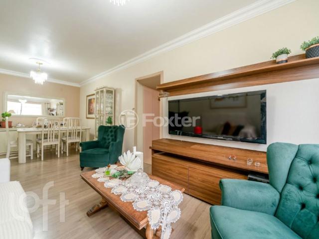 Apartamento com 3 dormitórios em Porto Alegre