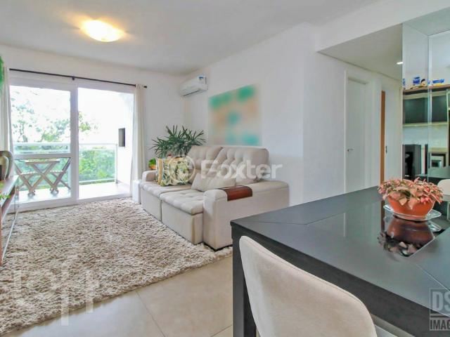 Apartamento com 3 dormitórios em Porto Alegre