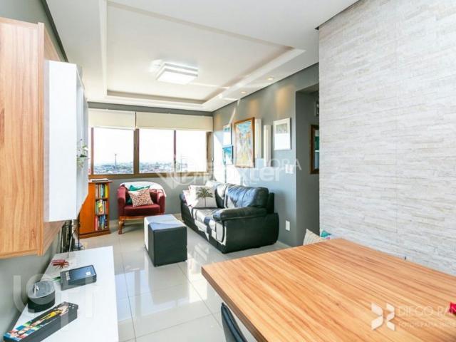 Apartamento com 3 dormitórios em Porto Alegre