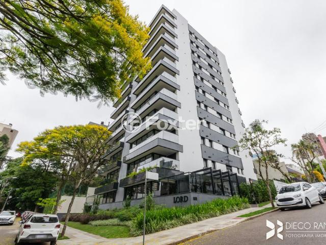 Apartamento com 3 dormitórios em Porto Alegre