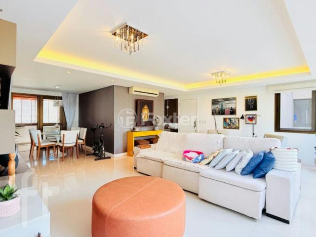 Apartamento com 3 dormitórios em Porto Alegre