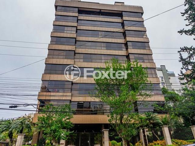 Apartamento com 3 dormitórios em Porto Alegre