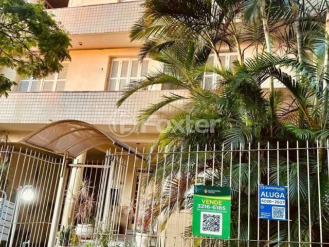 Apartamento com 3 dormitórios em Porto Alegre