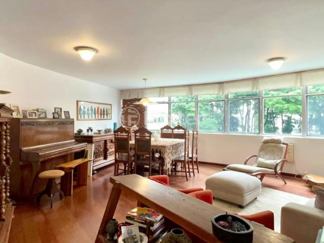Apartamento com 3 dormitórios em São Paulo