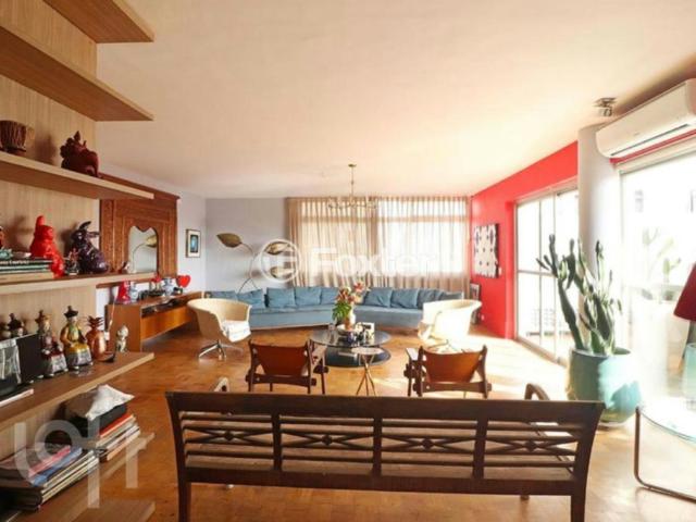 Apartamento com 3 dormitórios em São Paulo