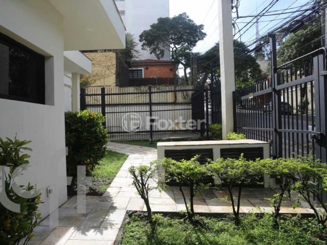 Apartamento com 3 dormitórios em São Paulo