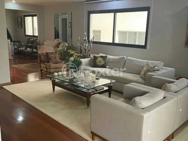 Apartamento com 3 dormitórios em São Paulo