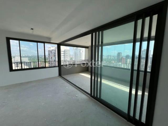 Apartamento com 3 dormitórios em São Paulo