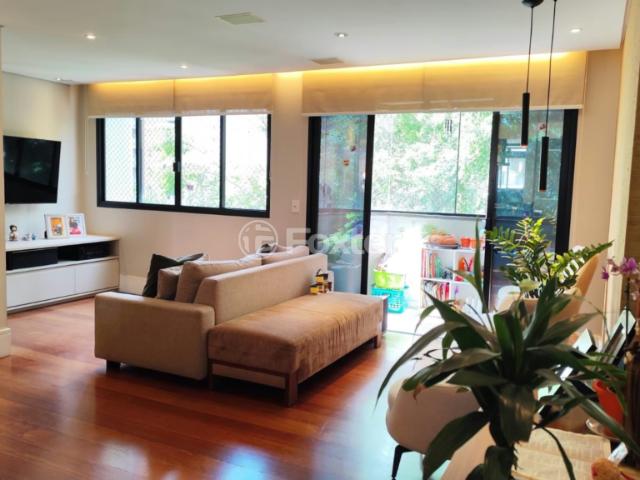 Apartamento com 3 dormitórios em São Paulo