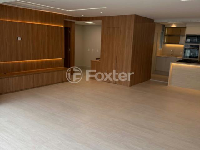 Apartamento com 3 dormitórios em São Paulo