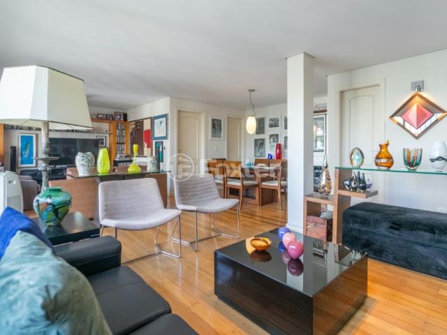 Apartamento com 3 dormitórios em São Paulo