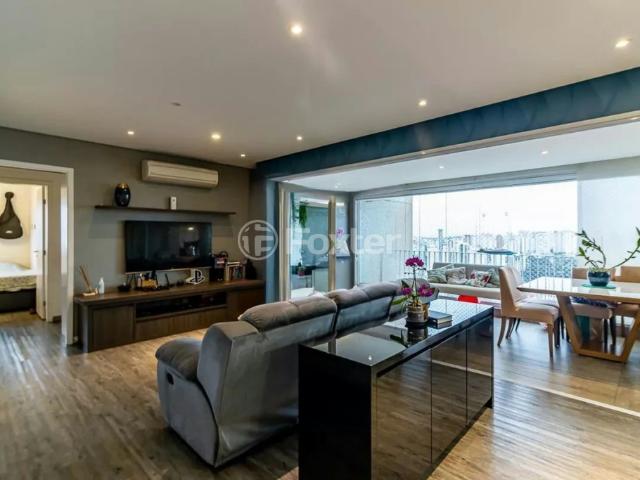 Apartamento com 3 dormitórios em São Paulo