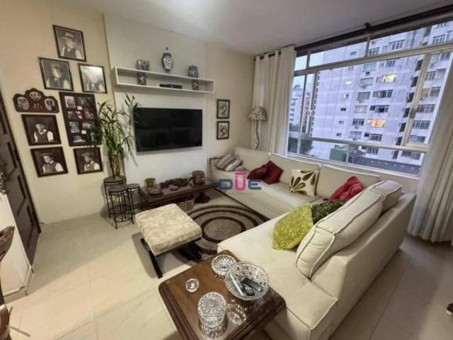 Apartamento com 3 dormitórios mais dependência completa de empregada à venda, 141 m² por R$ 690.000