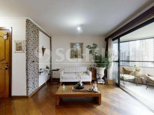 Apartamento com 3 dormitórios na Vila Andrade 130 metros de área privativa