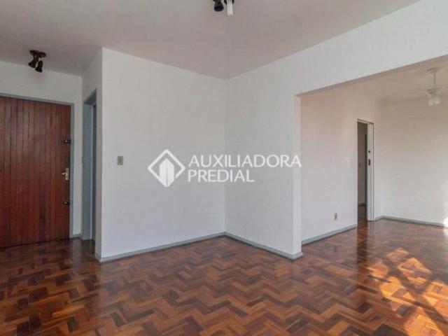 Apartamento com 3 dormitórios no bairro Cristal