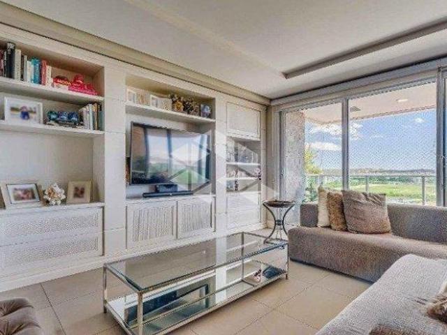 Apartamento com 3 dormitórios no bairro Cristal