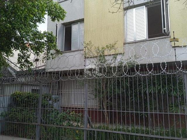 Apartamento com 3 dormitórios no bairro Floresta