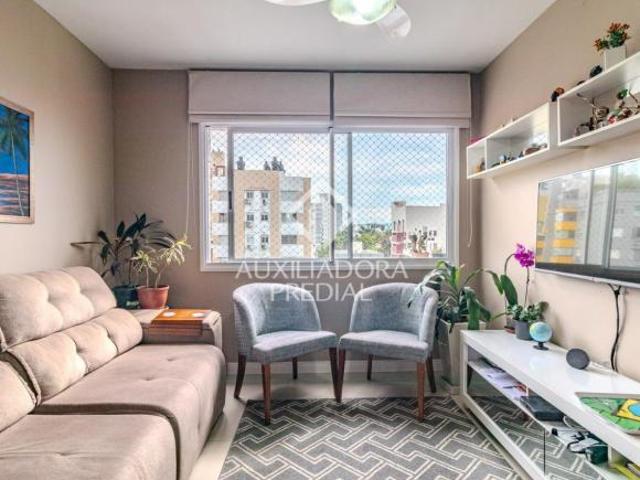 Apartamento com 3 dormitórios no bairro Santana