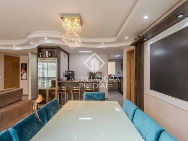 Apartamento com 3 dormitórios no bairro Passo da Areia
